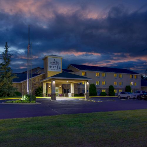 Experience Hotel Bemidji: Dive into Captivating Visuals of Our Tranquil ...